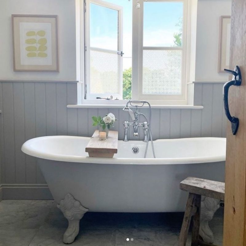 Arroll Milan Freestanding Cast Iron Bath, Painted Roll Top Bath - 1800 ...