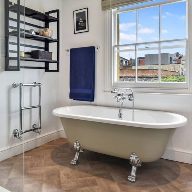 BC Designs Elmstead Acrylic Freestanding Bath, Roll Top Painted Bath W ...