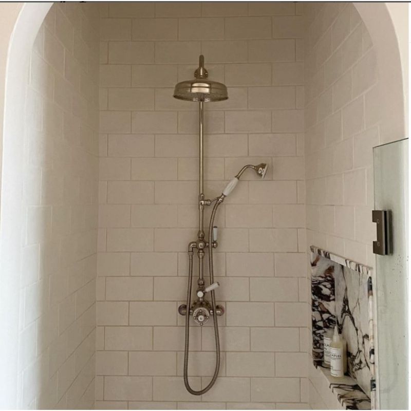 BC Designs Victrion Superbe Fixed Riser Shower Kit, With 8″ Fixed Show ...
